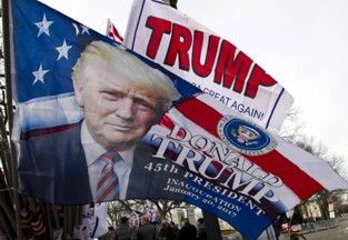 2016 Campaign Donald Trump Flags (U.S.)