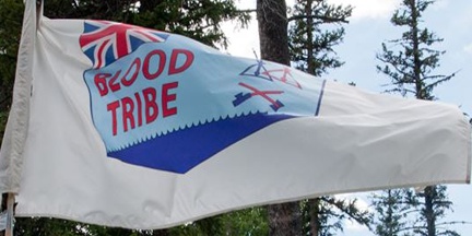 Файл:Flag of the Blood Tribe.svg — Википедия